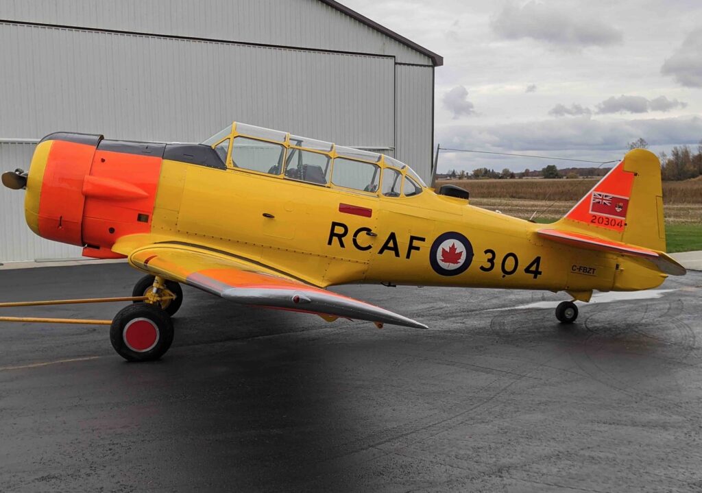 Canadian Harvards - Warbird Experience Warbird Experience