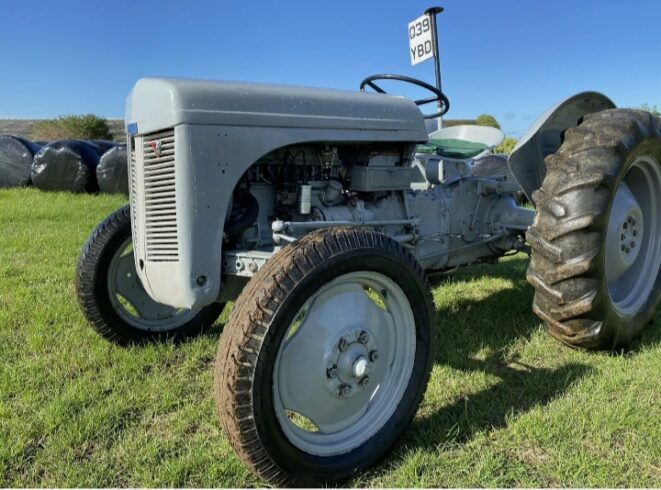 MASSEY FERGUSON TED-20 "TED the Tractor" - Warbird Experience Warbird ...