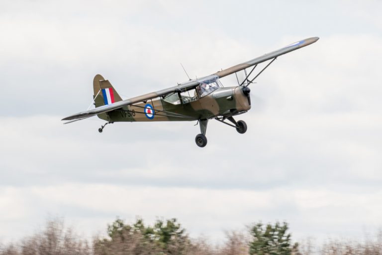 Warbird - Tail Wheel Conversion & differences training Warbird Experience